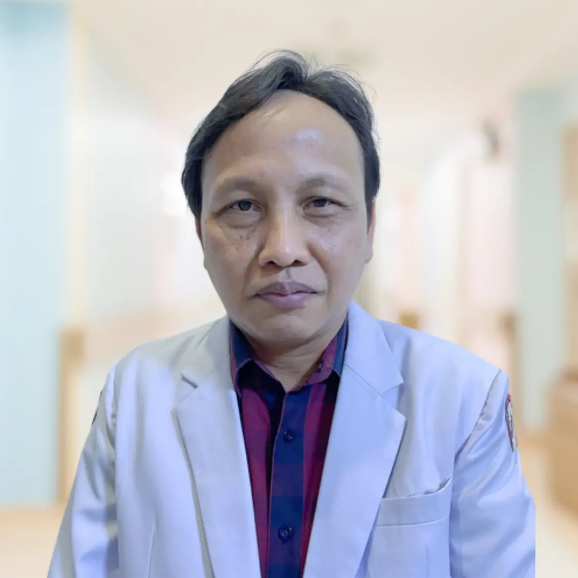 dr. Deka Viotra Kamaruddin, Sp.PD-KGH - Profile & Schedule